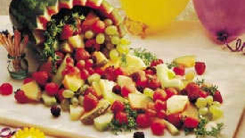 Cornucopia of Summer Fruits (Crowd Size) Recipe - BettyCrocker.com